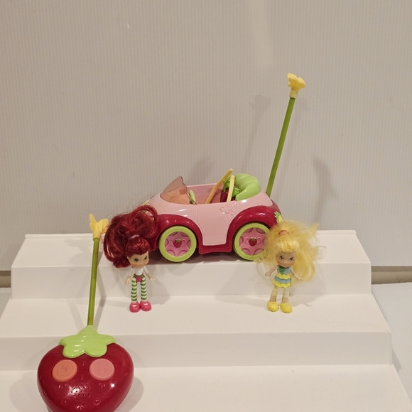 Hasbro | Toys | Strawberry Shortcake Berry Cruiser Rc Vehicle And Doll ...